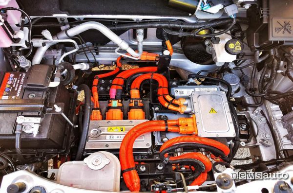 Dacia Spring, test prova su strada e raggi X in officina